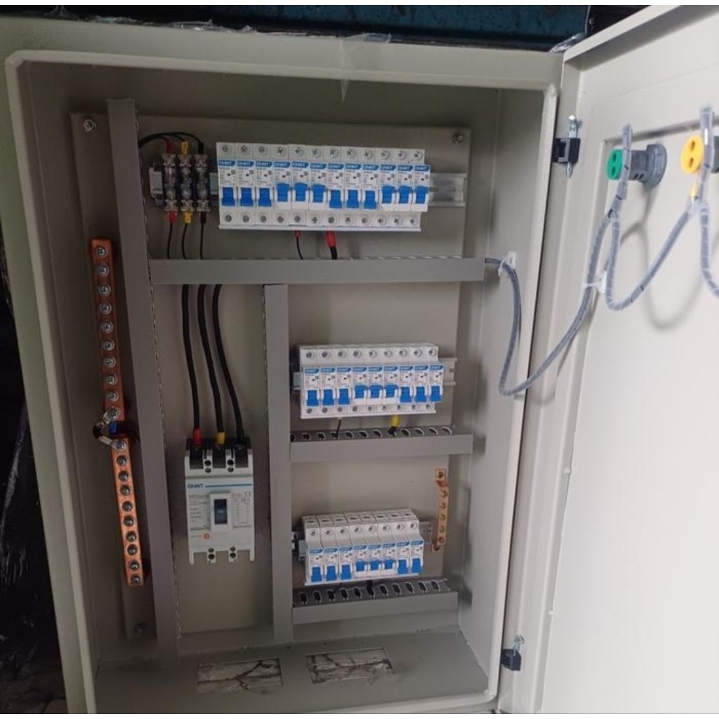 Jual Panel Listrik Distribusi 3Phass 50Amper Box 50x70 Indoor | Shopee ...