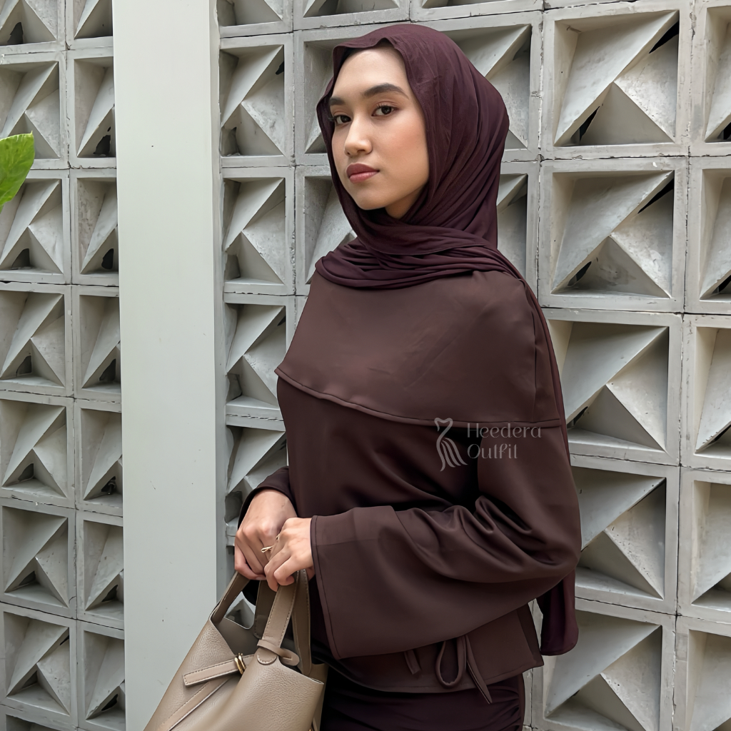 Jual Lyra Top Blouse – Atasan Wanita Casual Style - Shoulder Top Lengan Panjang - Korean Look ...