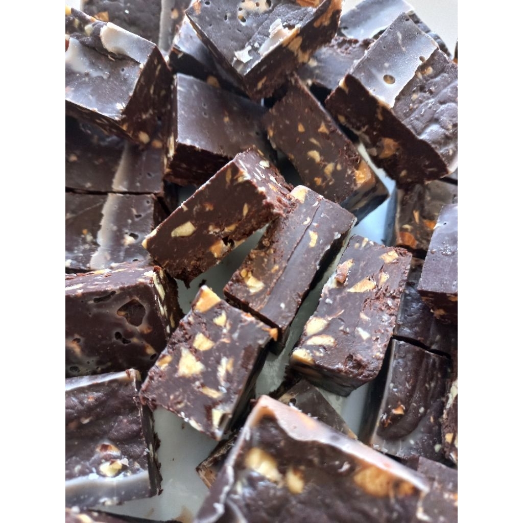 Jual Chocolaff Choco Fudge With Almond | Shopee Indonesia
