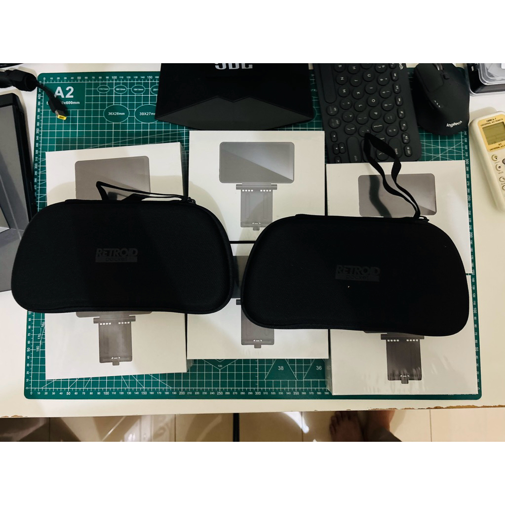 Jual Retroid Pocket 5 - Dual Screen Carrying Case | Shopee Indonesia