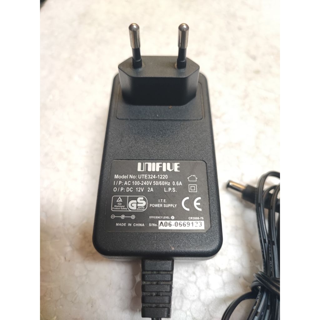 Jual Adaptor UNIFIVE 12V 2A Jack standard diameter 5,5mm | Shopee Indonesia