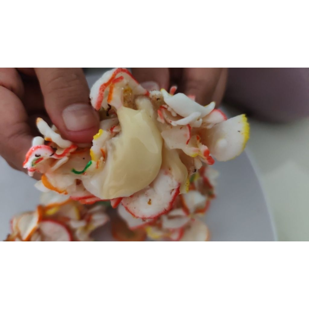 Jual cipuk keju melt isi 6 pcs chili oil bumbu atom aida | Shopee Indonesia