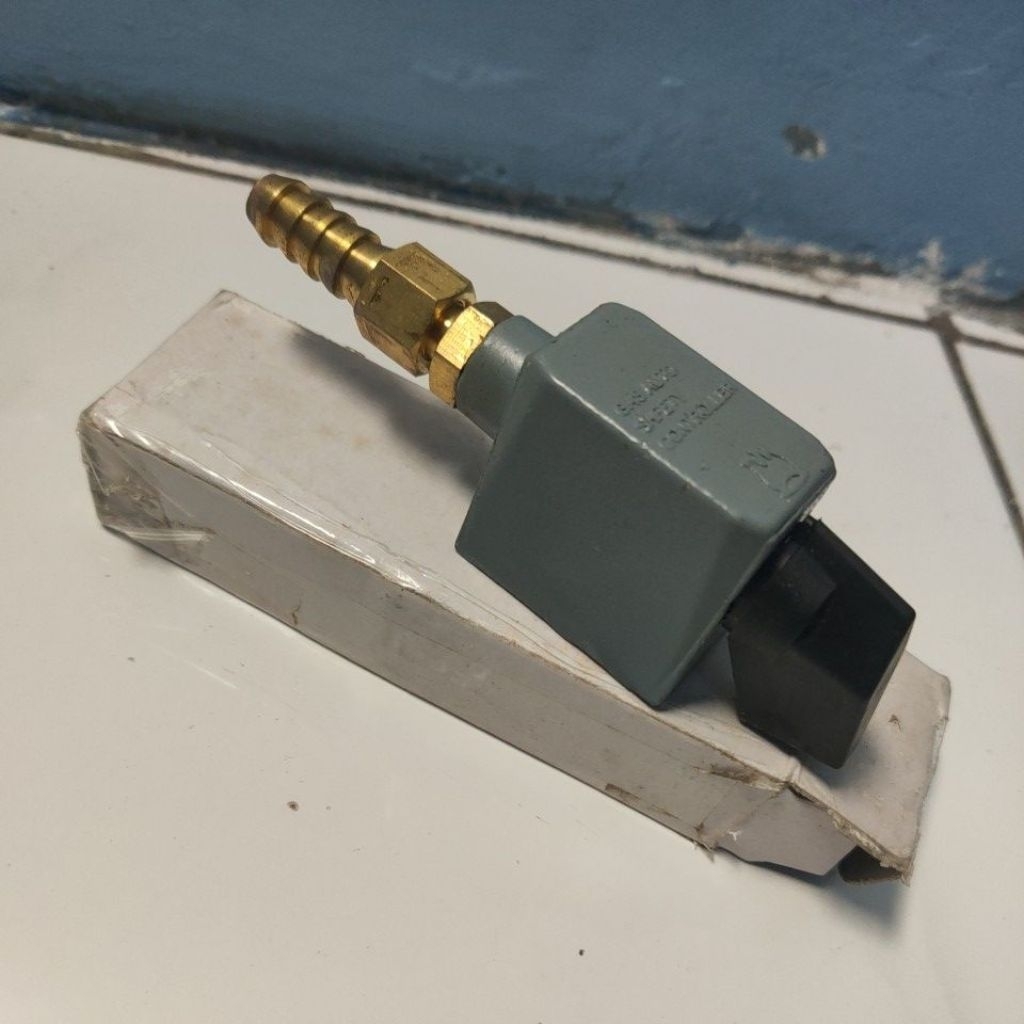 Jual Regulator kotak kopling / Kepala gas LPG coupling / Adaptor ...