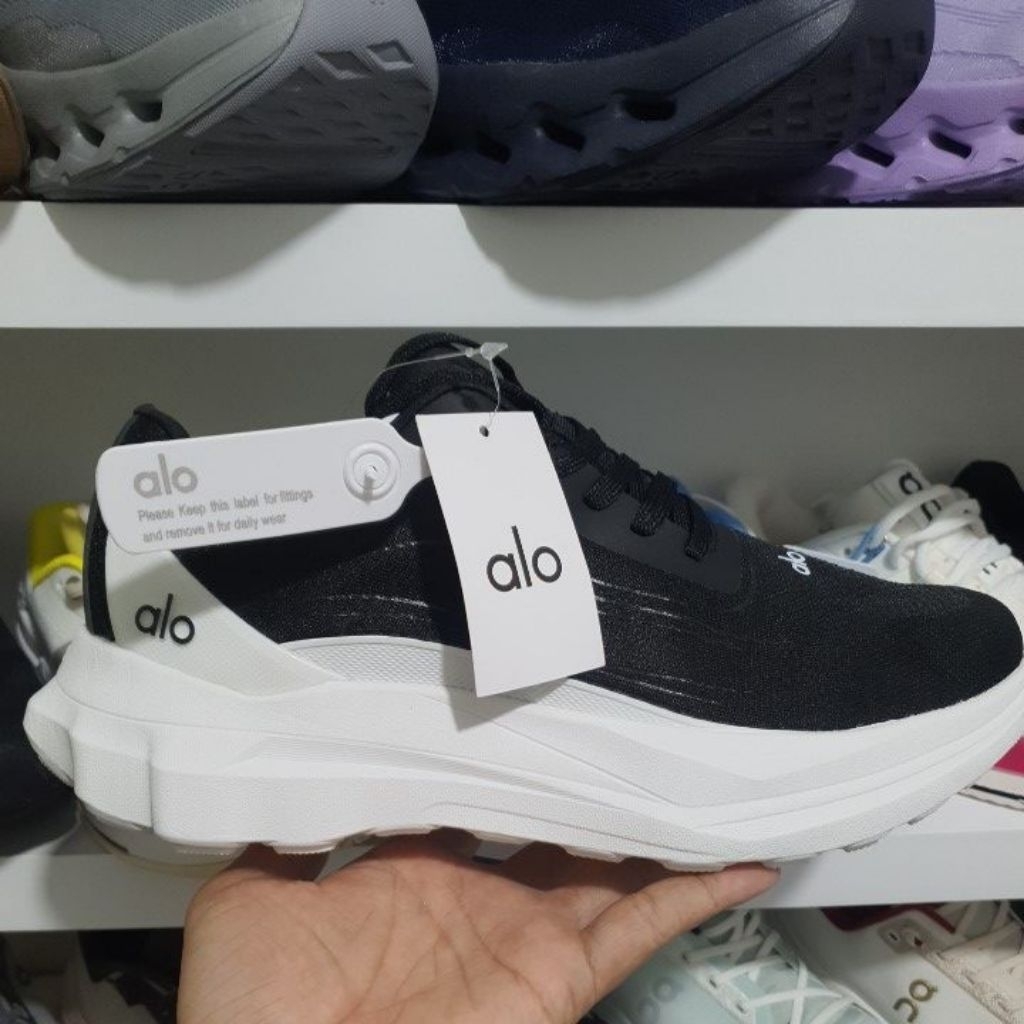 Jual sepatu alo untuk running hitam | Shopee Indonesia