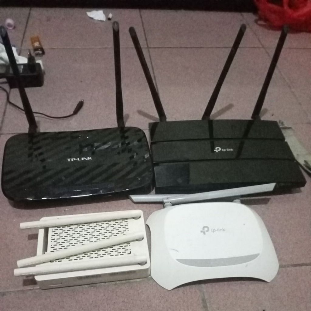 Jual ROUTER masih bagus WPS ON (minus wan dan lan) | Shopee Indonesia