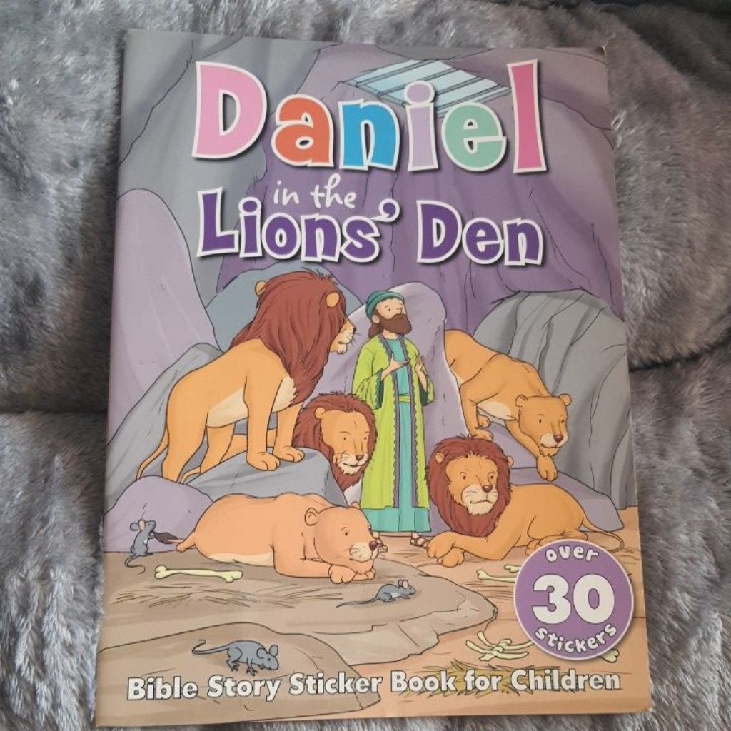 Jual Daniel in the Lion's Den bible story stiker book | Shopee Indonesia