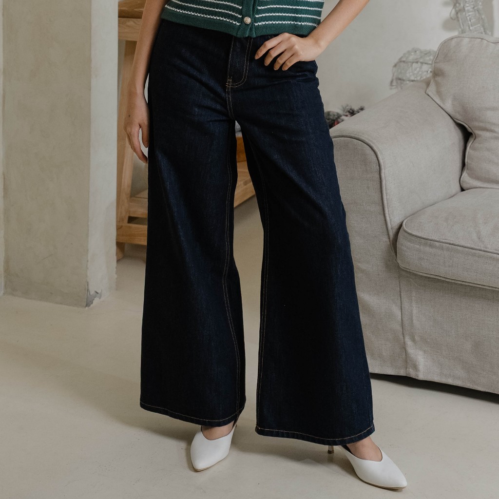 Jual Beatrice Clothing Jennie Wide Leg Jeans - Denim Wide Leg Pants ...