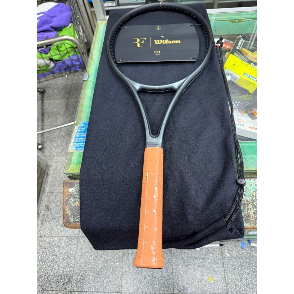 Jual Raket Tenis / Tennis Racket WILSON RF 01 SPECIAL EDITION Original ...