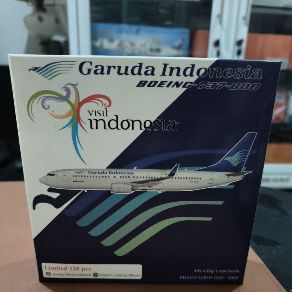 Jual Garuda Indonesia B737-800NG PK-GEQ Landor Exclusive Edition By ...