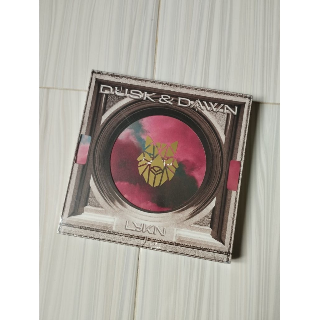 Jual First Album LYKN Dusk & Dawn Sealed | Shopee Indonesia