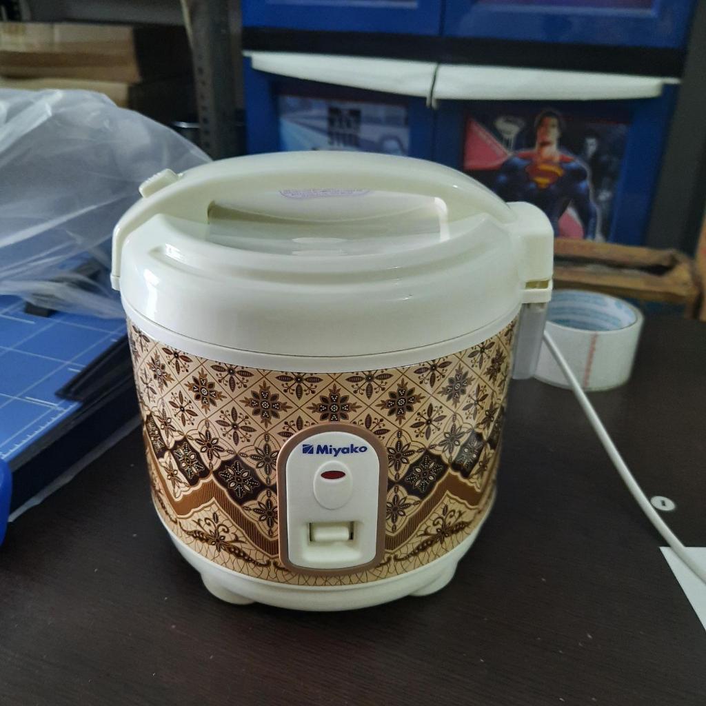 Jual MIYAKO RICE COOKER PSG607 0,6 LITER TIDAK BISA HANGAT/WARM PSG 607 ...