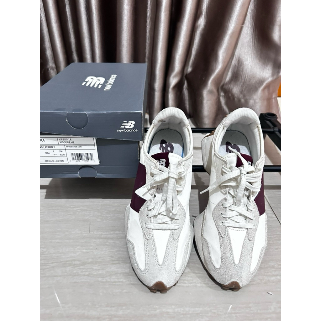 Jual New Balance 327 maroon | Shopee Indonesia