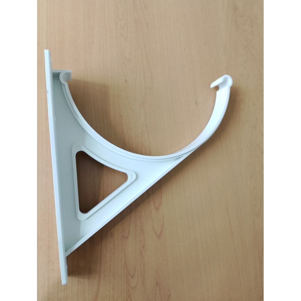 Jual Gantungan Talang PVC Oval 6" Putih / Dudukan Talang PVC Oval Putih ...