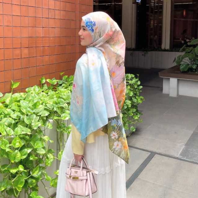 Jual Hijabic - Bersemi Pattern Shawl (Pashmina Motif Bunga/Pashmina ...