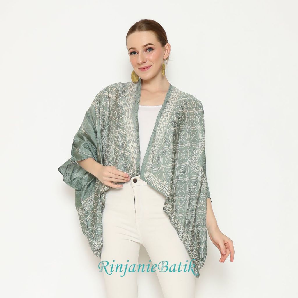 Jual Rinjanie Batik - BKMR - Bolero Kotak Batik - Batik Tuntrum Parang ...