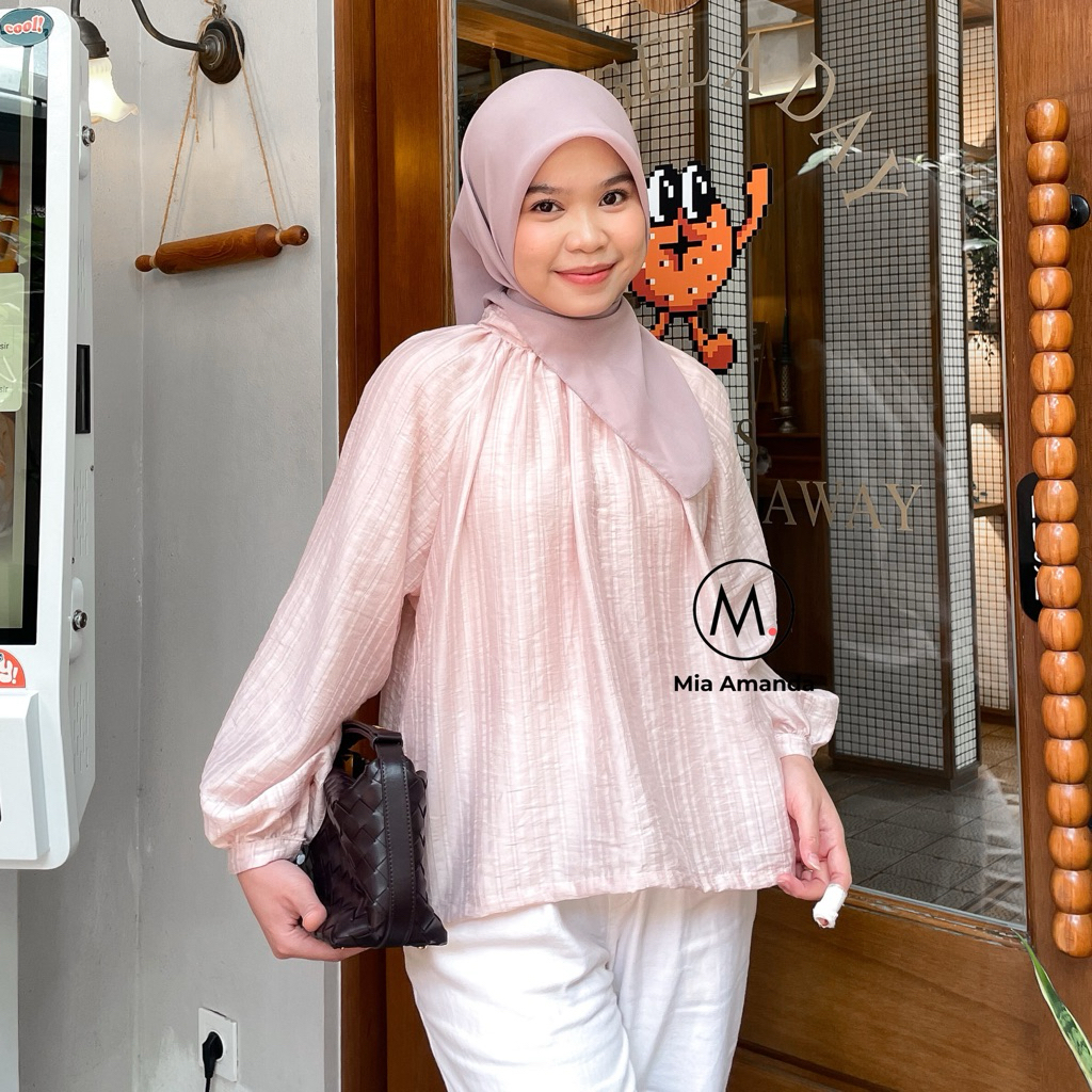 Jual MIA AMANDA - Nola Blouse Balon / Blouse Wanita Tangan Balon ...