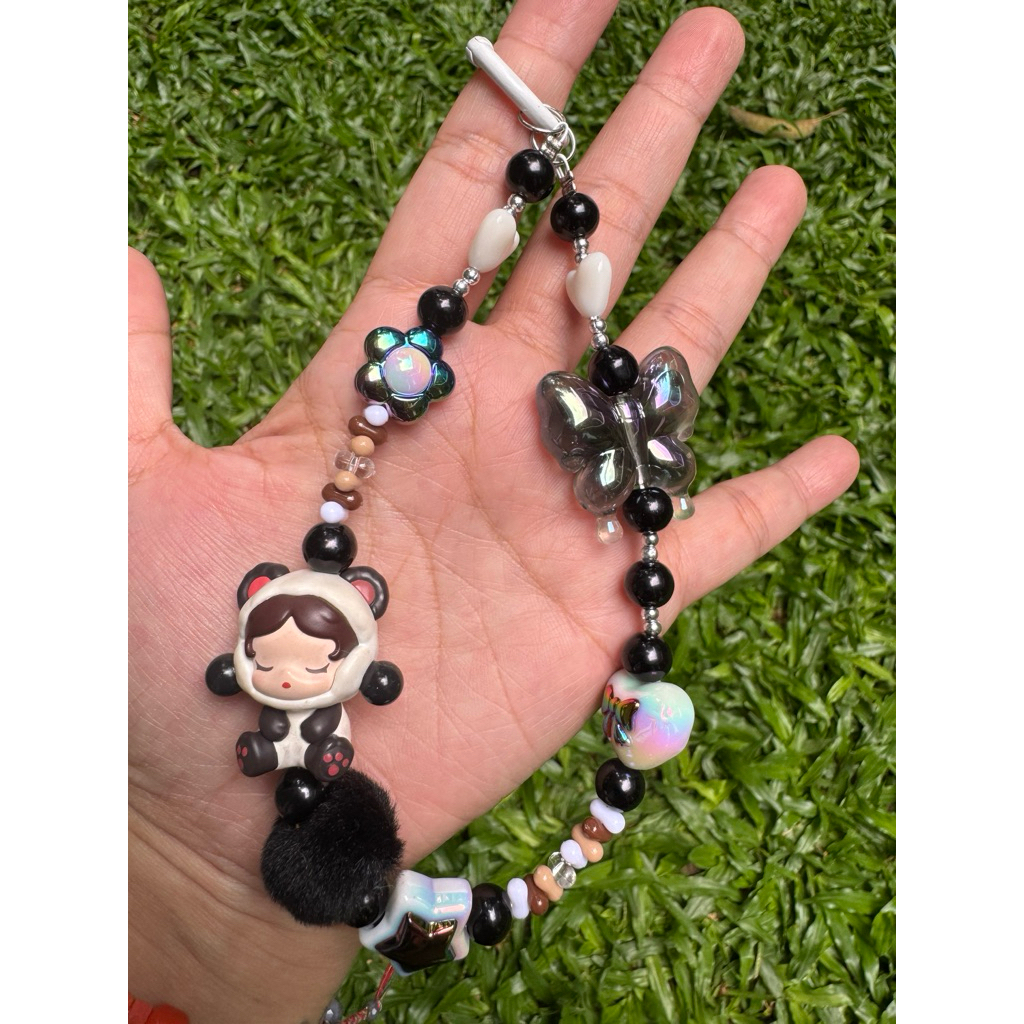 Jual SKULLPANDA ORI BLACK AND WHITE BAG CHARM | Shopee Indonesia