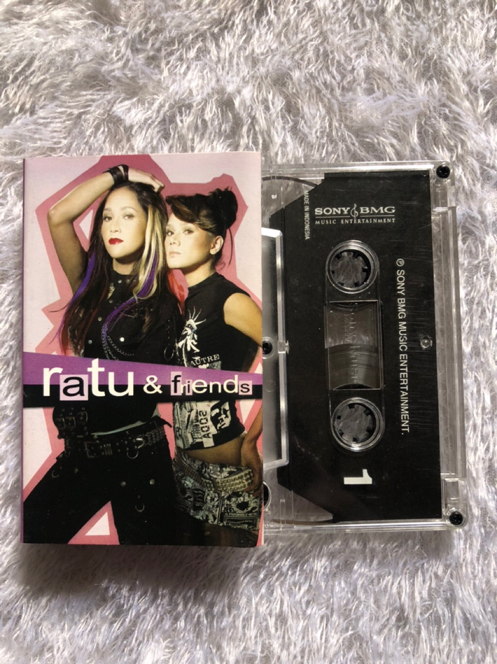 Jual kaset pita ratu album ratu & friends | Shopee Indonesia