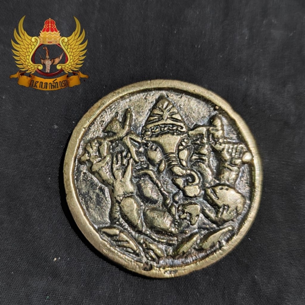 Jual Koin Majapahit Logo Ganesha Dan Surya Majapahit Warna Kuning Emas ...