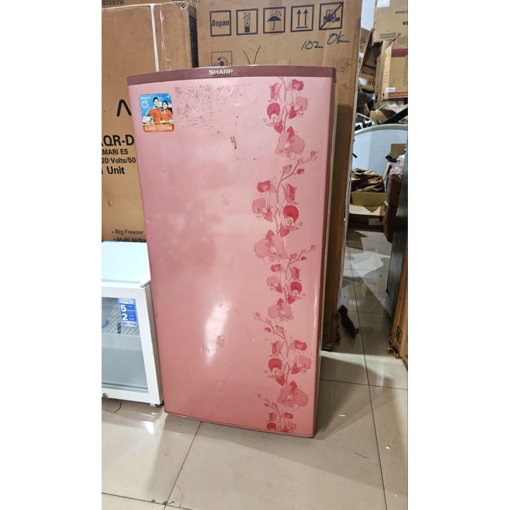 Jual KULKAS PINTU 1 SHARP PINK SJ M180D SEKEN ORI | Shopee Indonesia