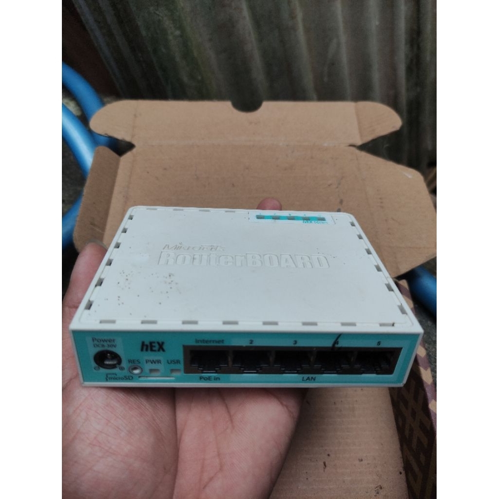 Jual Mikrotik RB750Gr3 | Shopee Indonesia