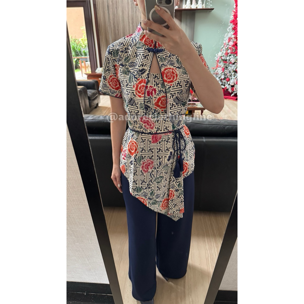 Jual Atasan Batik Modern Bolero dan Celana Scuba Terpisah - Adore ...