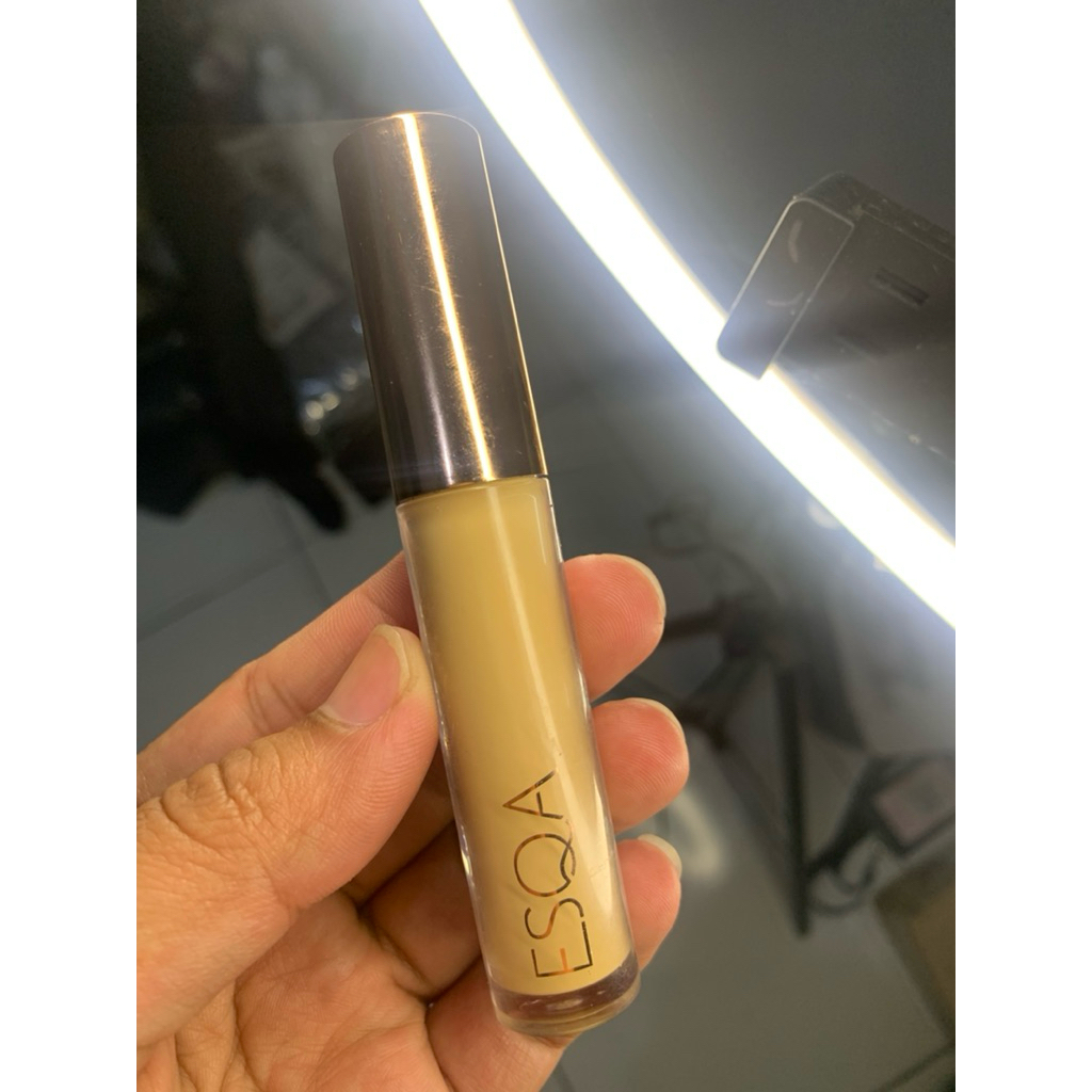 Jual Esqa Flawless Liquid Concealer Toffee | Shopee Indonesia