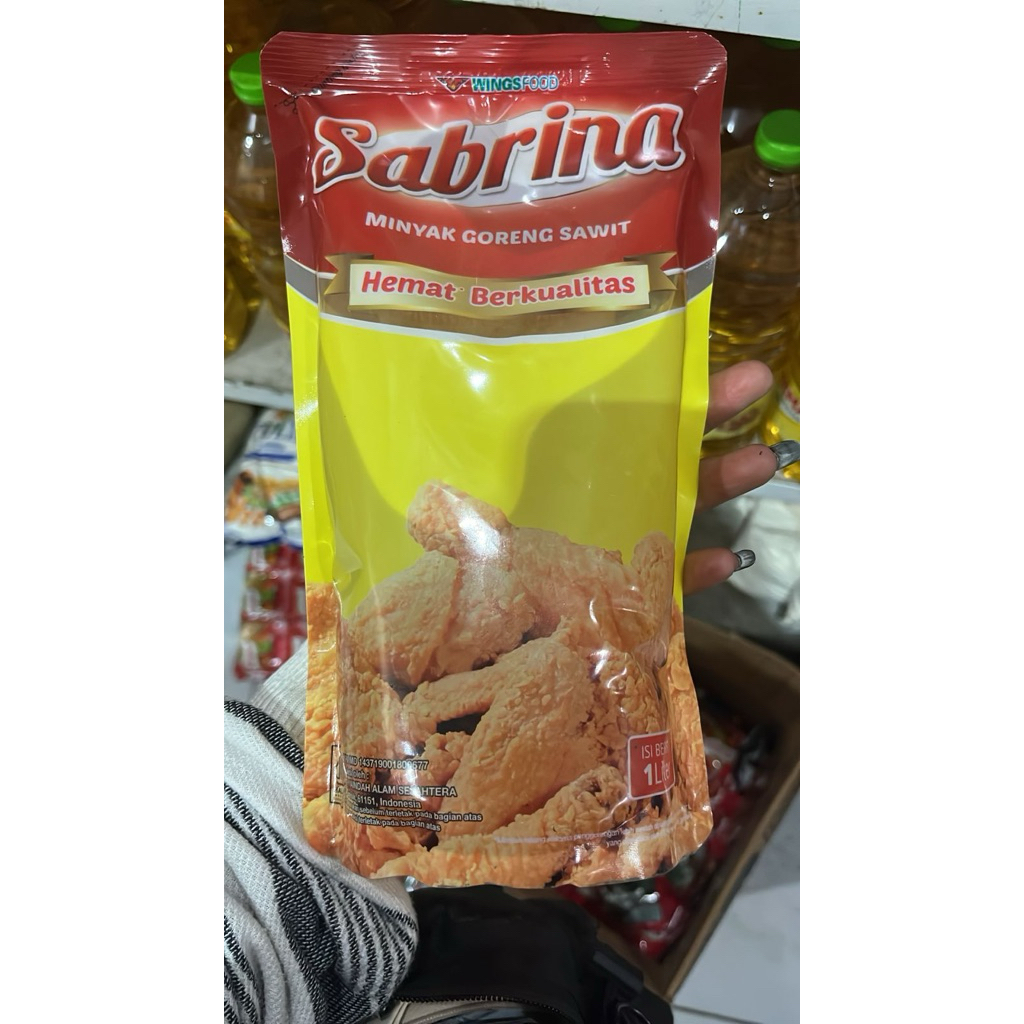 Jual Minyak Goreng Sabrina 1 Liter - Gurih, Sedap, dan Praktis | Shopee ...