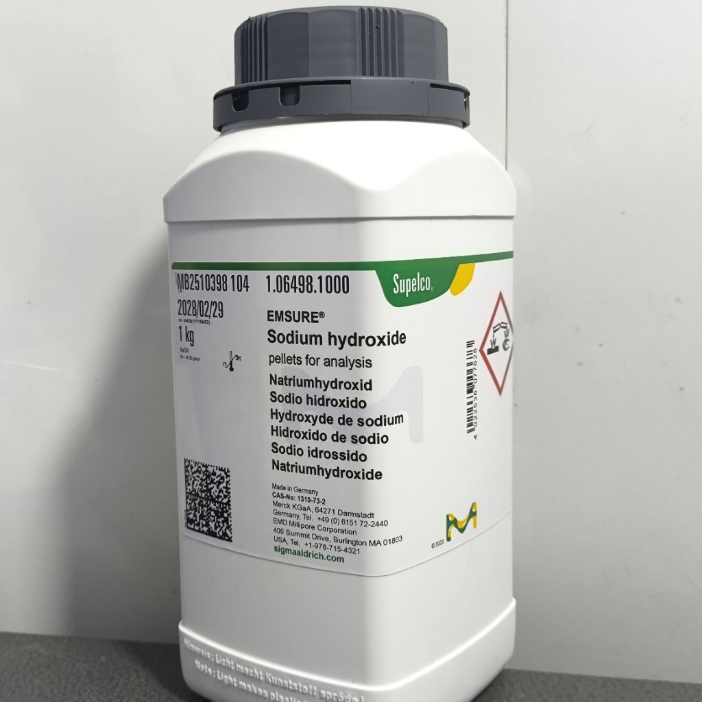 Jual NaOH / Sodium hidroksid Pellet for analysis merek 1kg | Shopee ...