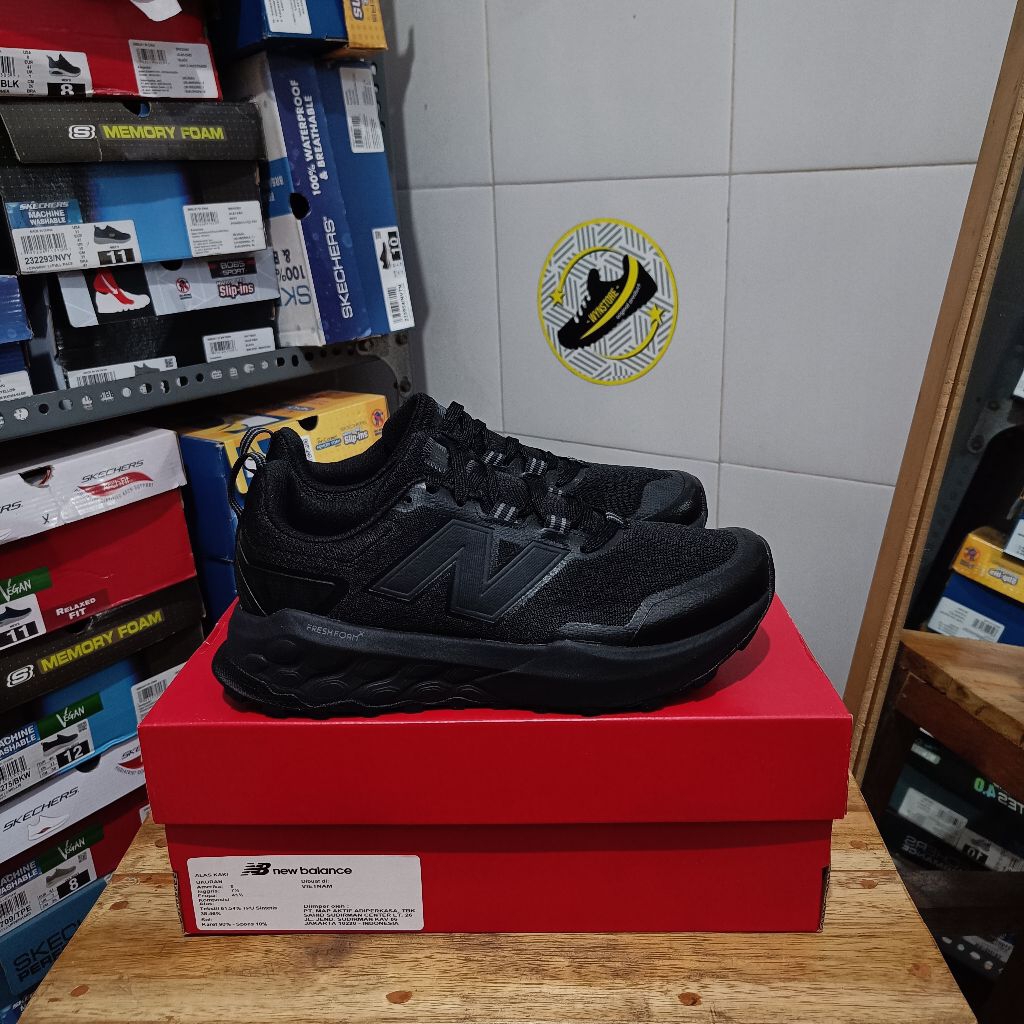 Jual Sepatu Trail Running - Nb Fresh Foam X Garoe V2 Full Black - Men's ...