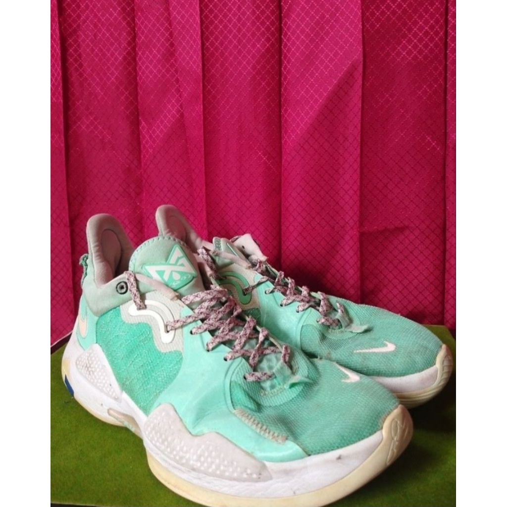 Jual sepatu basket pg 5 sz 45 second brand pemakaian wajar | Shopee ...