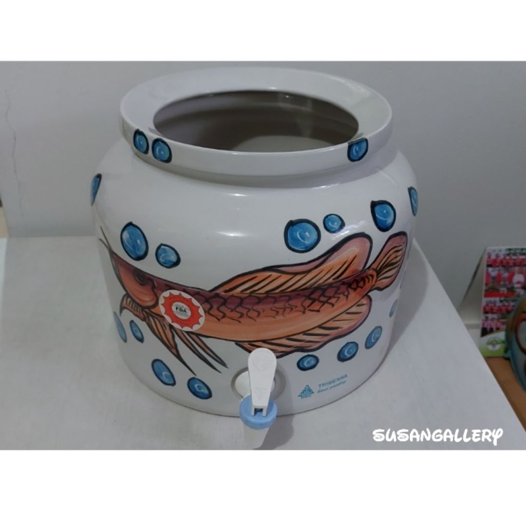 Jual Guci Keramik Galon Air Trisensa Motif Lukis Ukir / Khusus Kirim ...