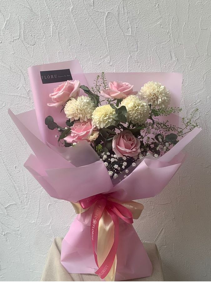 Jual FLORU FLORIST - Fresh Gompie x Rose 8 Tangkai Bouquet (Medium ...