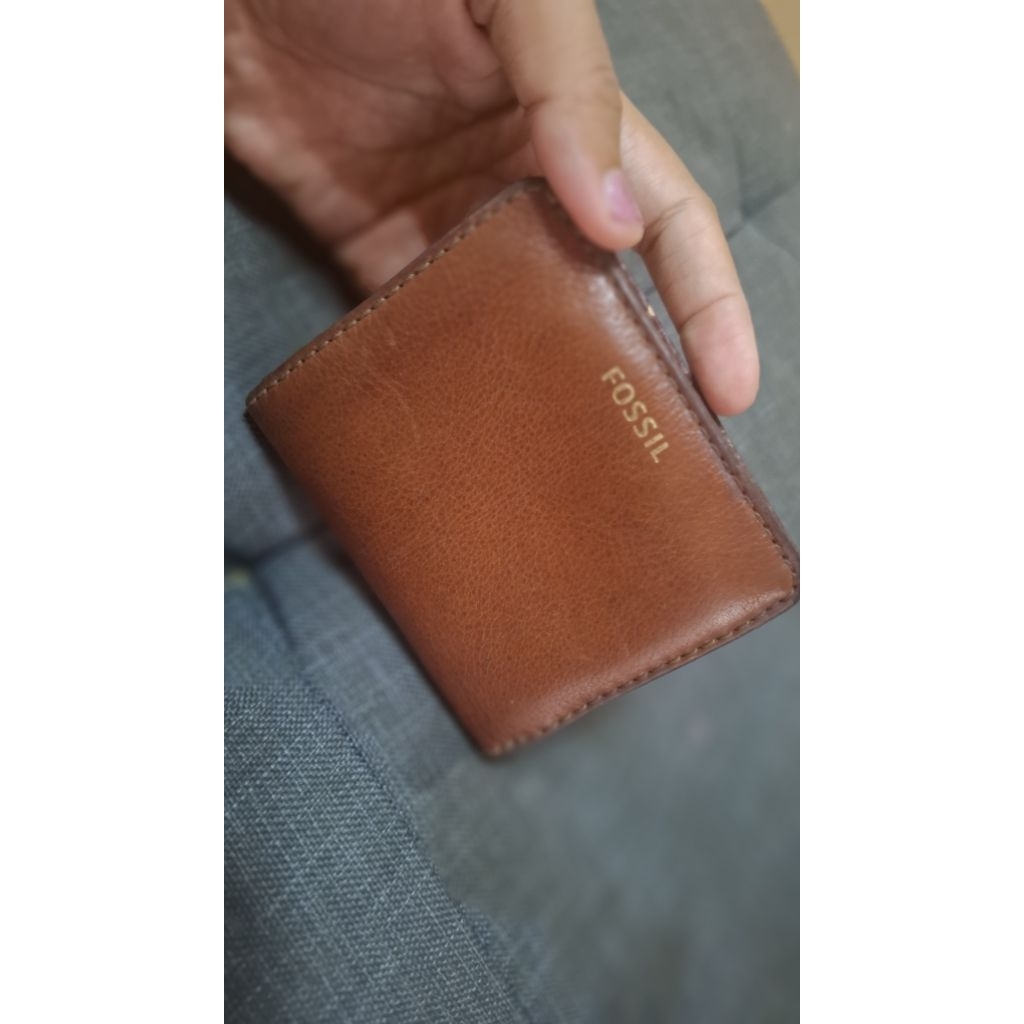 Jual dompet fossil original prelove bekas second apa adanya | Shopee ...