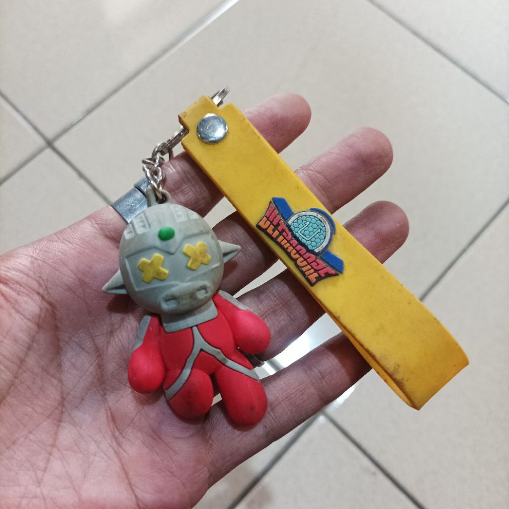 Jual Original Ultra Milk Core Ultraman Ultraseven Mainan Action Figure ...