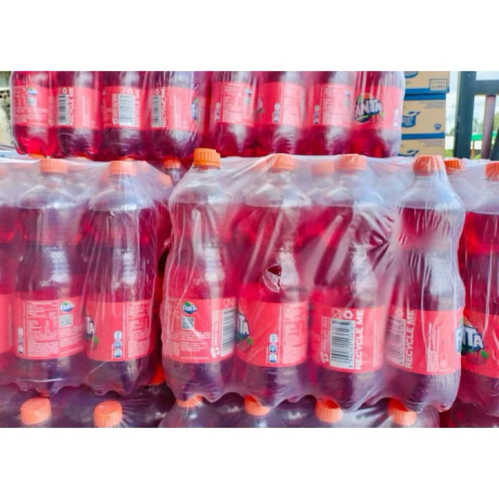 Jual Fanta Rasa Strawberry Minuman Soda - Botol 1L x 12 Pcs | Shopee ...