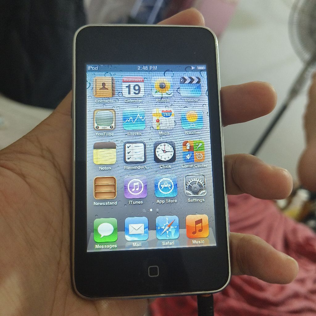 Jual ipod touch gen 3 32 GB normal semua baterai awet banget | Shopee ...