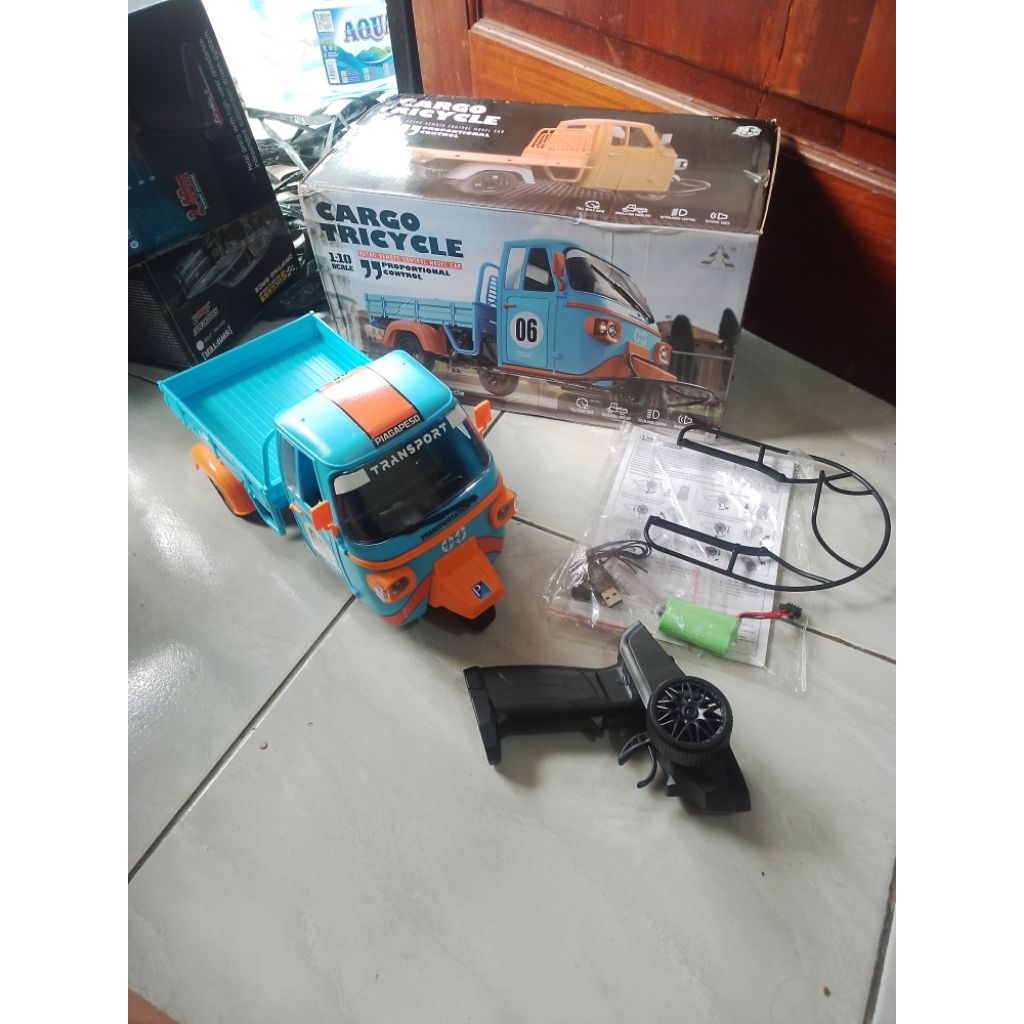 Jual rc car SG pinecone forest Piaggio ape rwd tricycle RTR 1/10 ...