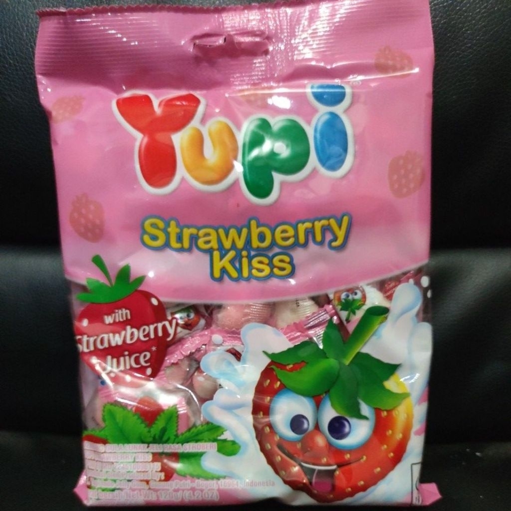 Jual Permen Yupi Strawberry Kiss | Shopee Indonesia