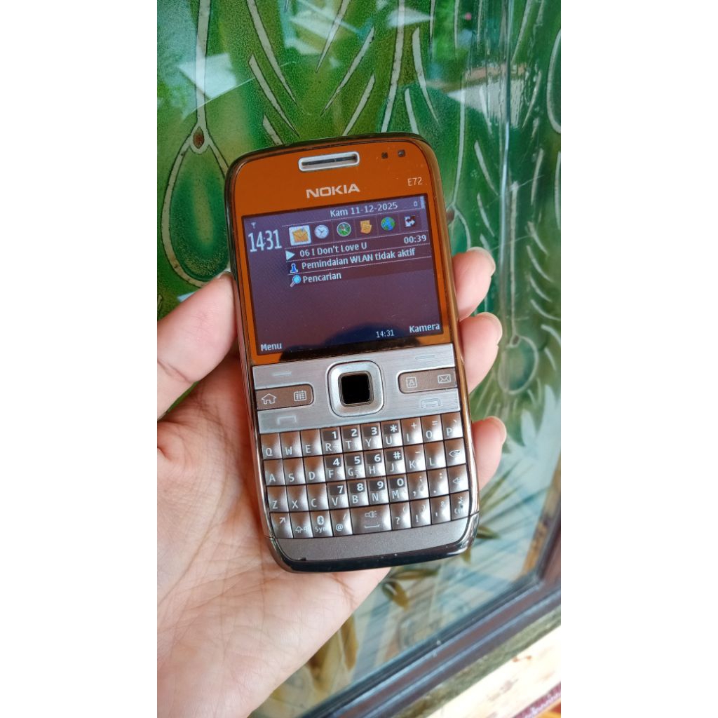 Jual Nokia E72 Original Warna Gold | Shopee Indonesia
