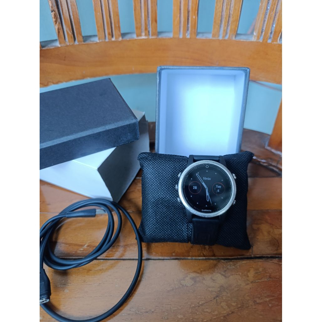 Jual Smartwatch Adventure GARMIN FENIX 5s Second Normal Altimeter ...