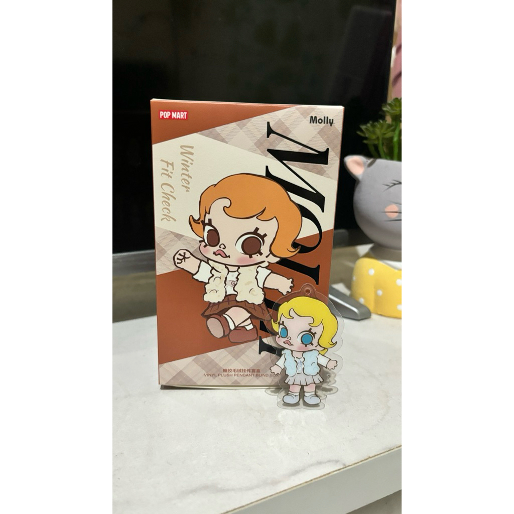 Jual Popmart Molly Winter Fit Check Freezing Magic | Shopee Indonesia