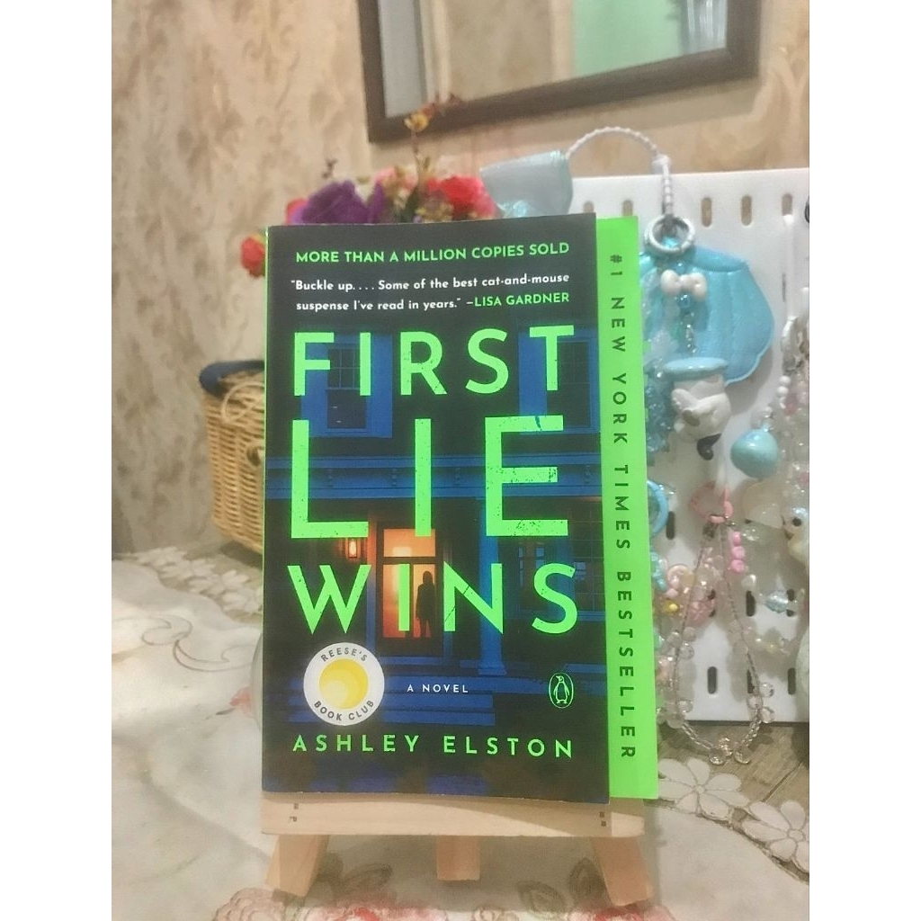 Jual Preloved FIRST LIE WINS - Ashley Elston | Shopee Indonesia