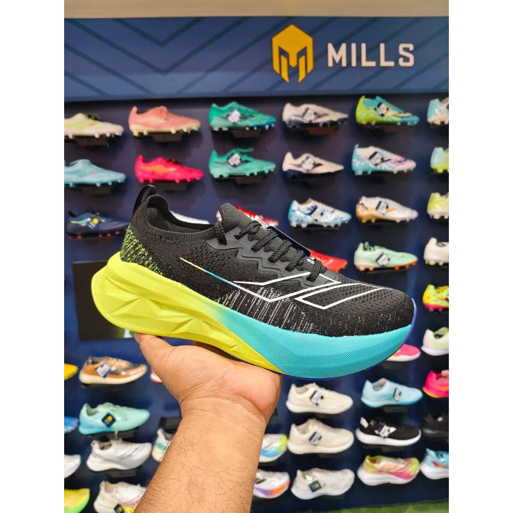 Jual Sepatu Running Mills ENERSTRIKE FLY M2 | Shopee Indonesia