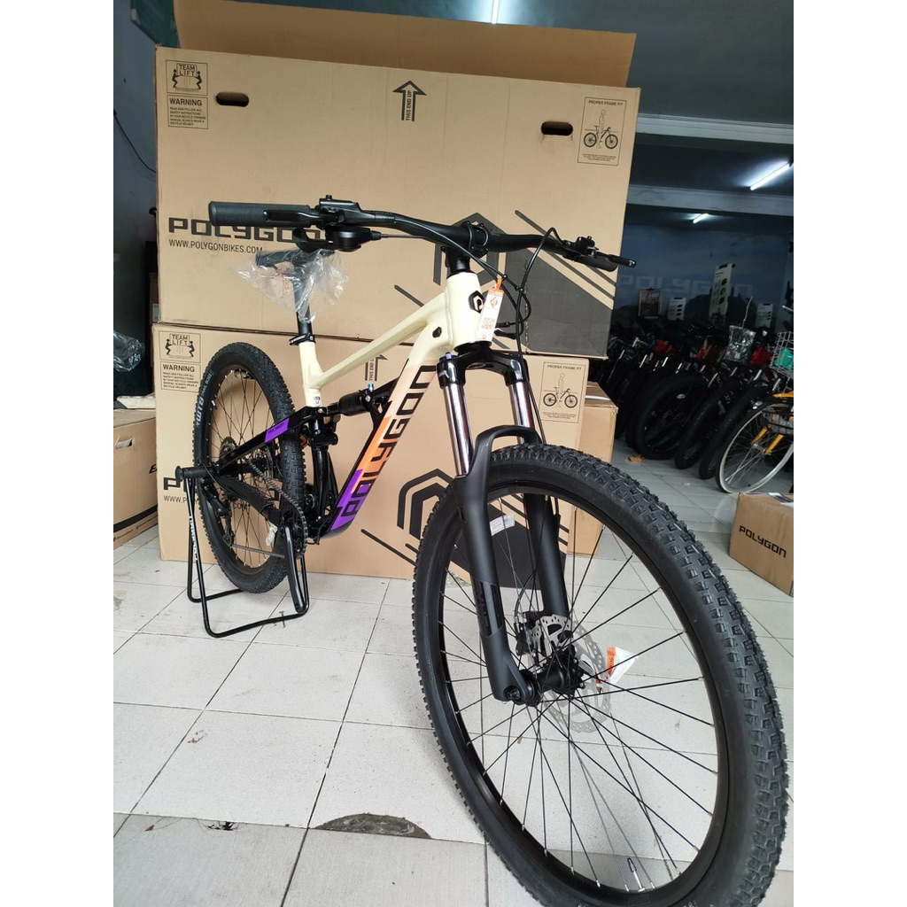 Jual SEPEDA MTB POLYGON SISKIU D5 RED BLACK / D5 LG CREME ORANGE ...