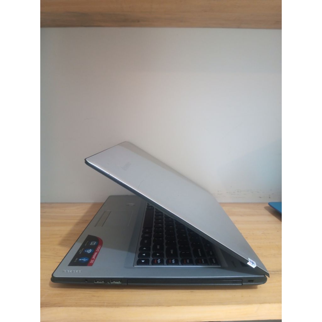 Jual Lenovo Slim Ideapad 300 Intel N3150 (4CPU) DDR 8GB SSD 128GB LED ...