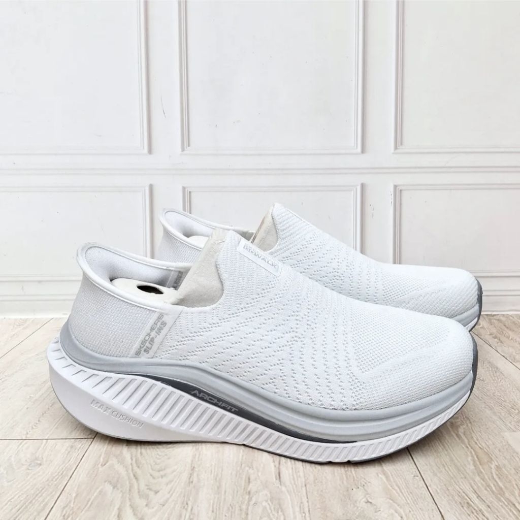 Jual Sepatu Full White Slip On SKECHERS Go Walk Max Cushioning Arch Fit ...