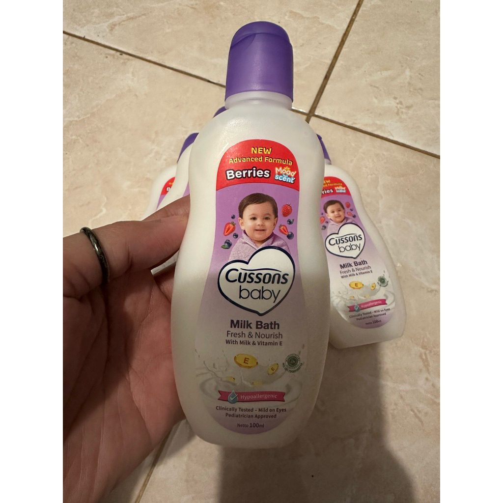 Jual Cussons baby milk bath sabun mandi cair bayi 100ml | Shopee Indonesia