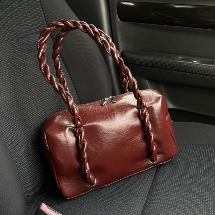 Jual PRELOVED Nubuk Bags - Kina Brown Leather Shoulder Bag | Shopee ...