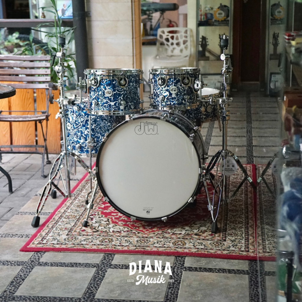 Jual DW Drums Design Series 5pc Shell Pack - Blue Lightning 10/12/14/16 ...